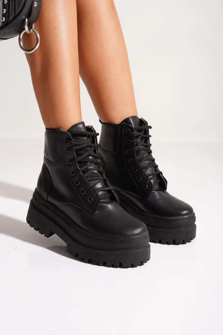 Matilda Negro - Botas y Botinetas Negro | BKSTG